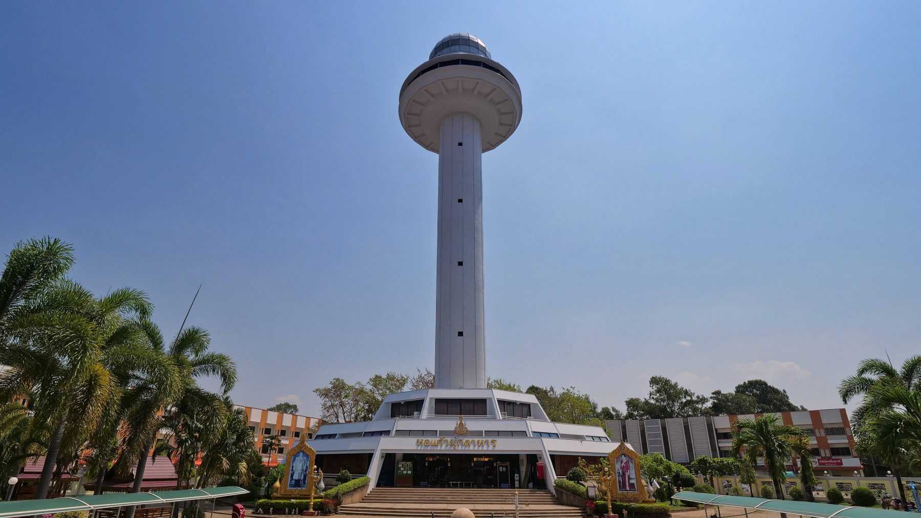 Ho Kaeo Viewpoint Tower & Museum - It's better in Thailand