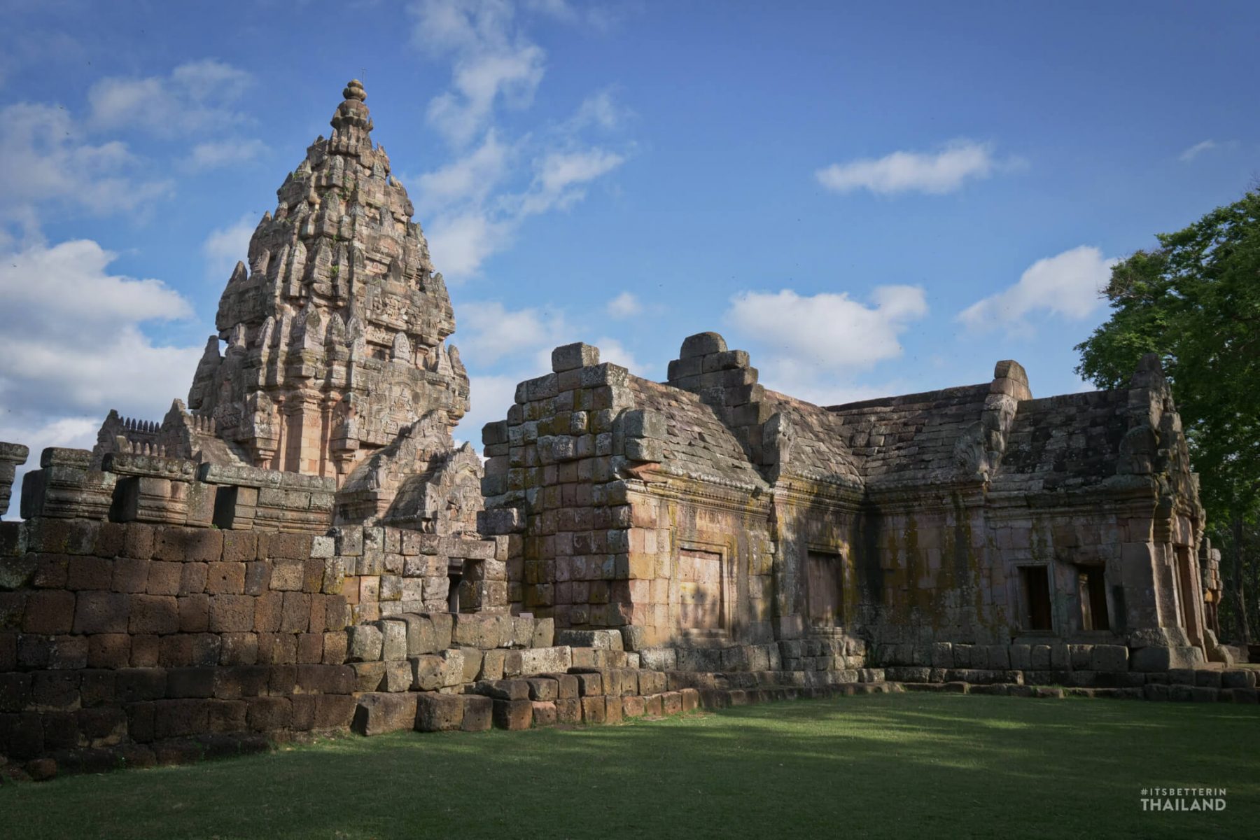 Guide to visiting Phanom Rung Historical Park - It's better in Thailand