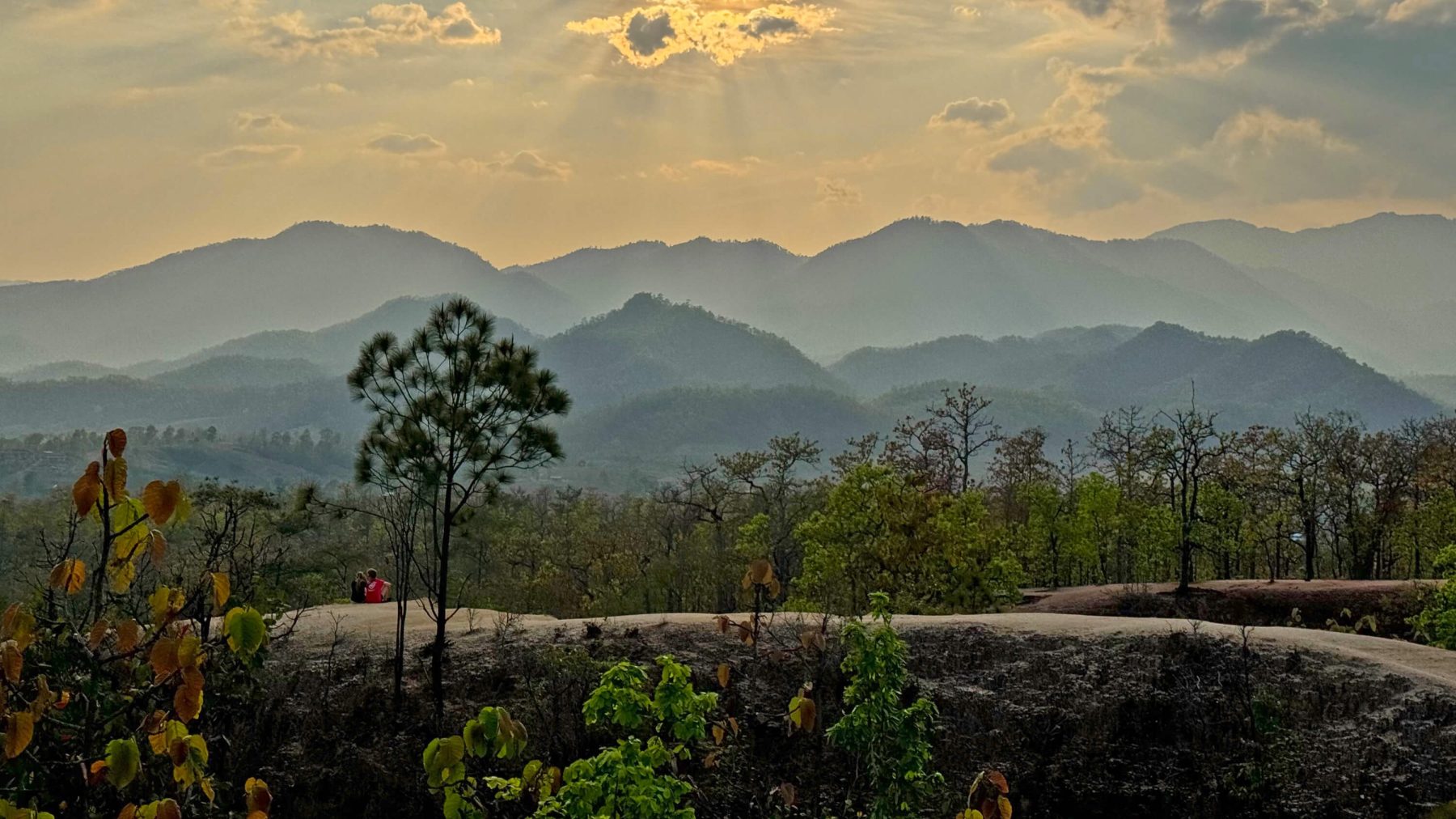 Pai Canyon: Breathtaking viewpoint & hiking in Pai - It's better in ...